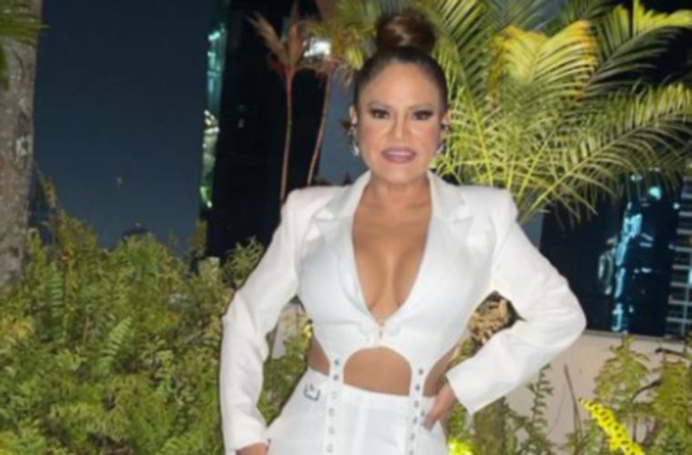 Sandra dice que ‘no hay mujer fea...’ | Critica