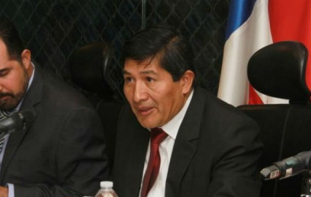 Pedrol: Me mantengo como candidato del PRD | Critica