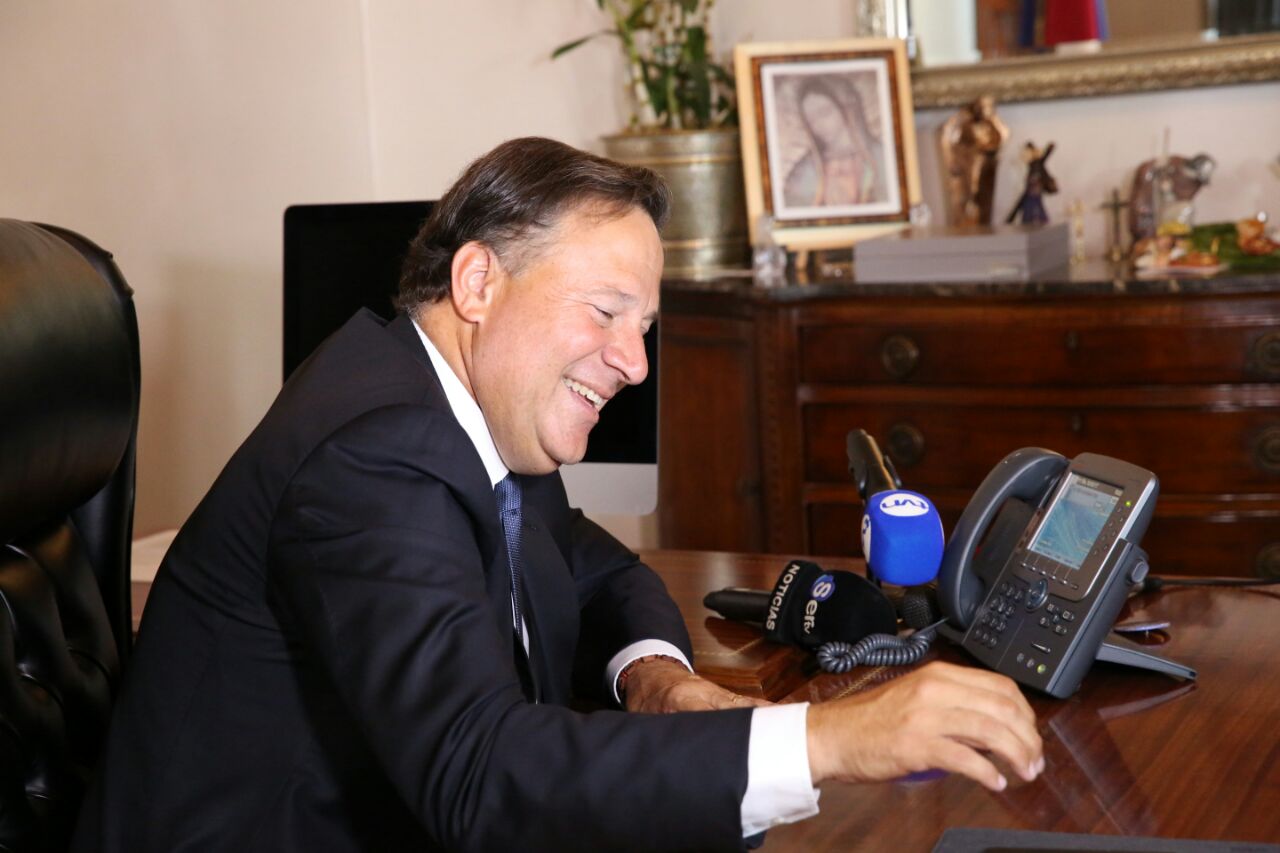 ¡La risa se puede convertir en mueca! | Critica