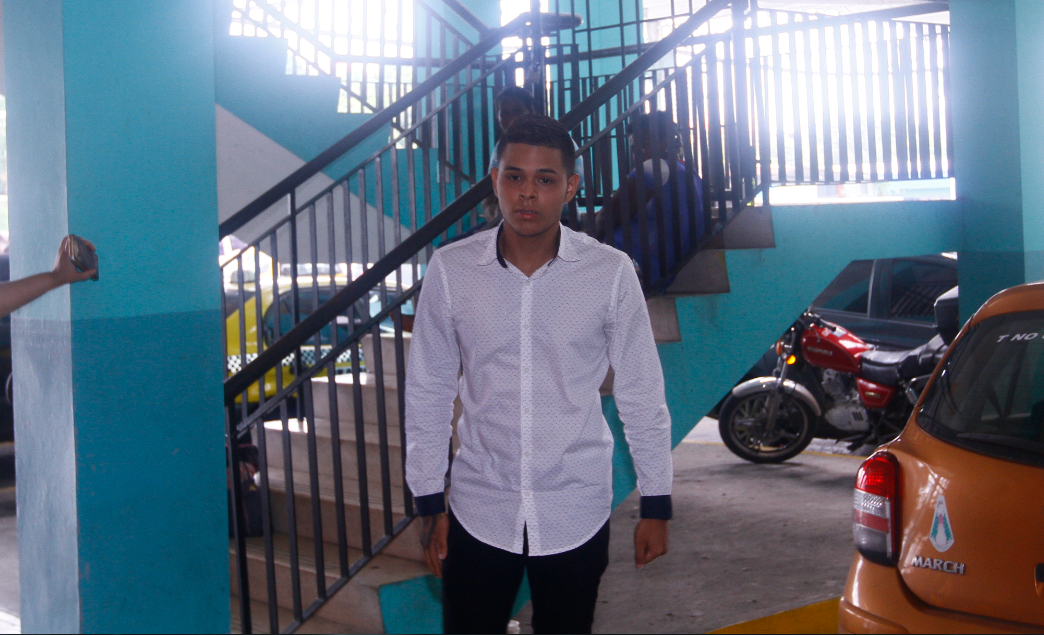 "Tachi" presenta recurso pa' ir pa' la calle | Critica