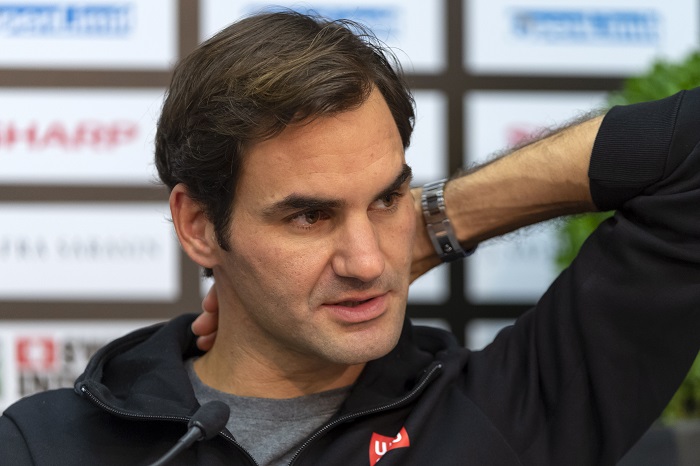 Roger Federer admite que tiene problemas en la mano derecha | Critica