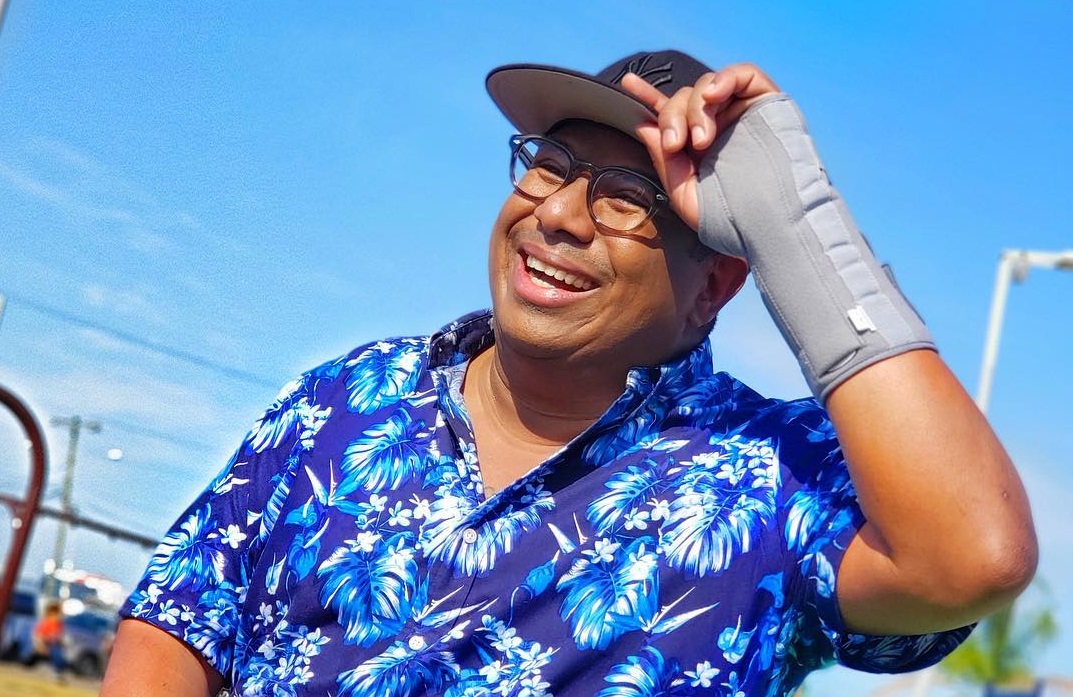 Eddy Vásquez se recupera del accidente automovilístico que sufrió | Critica