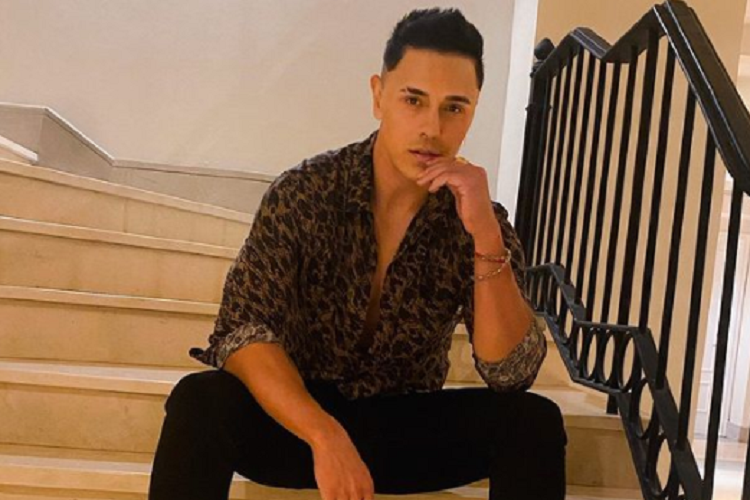 Joey Montana compra juguetes y los obsequiará a niños en Boquete | Critica