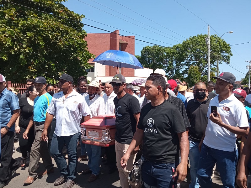 Sepultan a Lucy Quintero, 'La Perla Negra de Monagrillo' | Critica