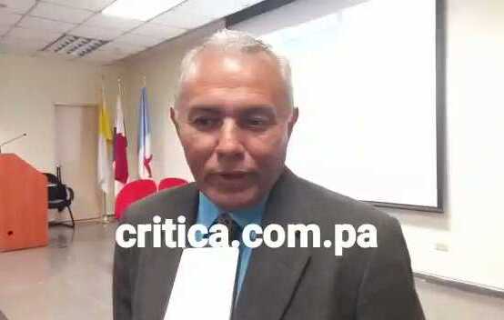 ‘Confesiones de un epiléptico', libro testimonial de René Hernández ...