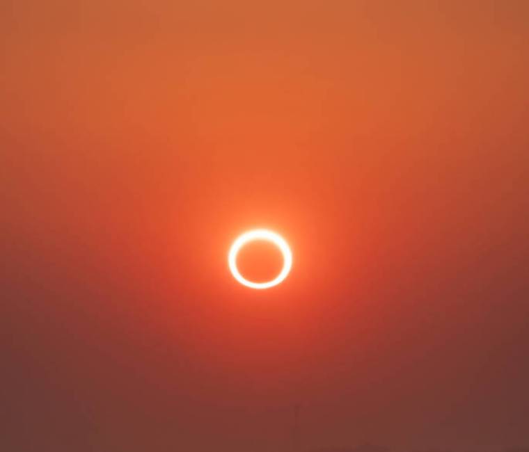 No trate de ver el eclipse directamente | Critica