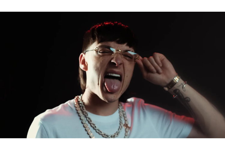 ¡Sufran! Viña "no censurará" a Peso Pluma. Dicen que sí canta | Critica