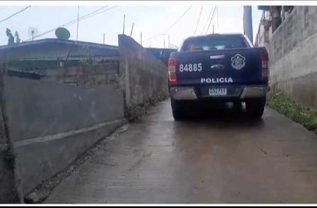 Hombre conocido como "Cholo" es asesinado a tiros en plena vereda | Critica