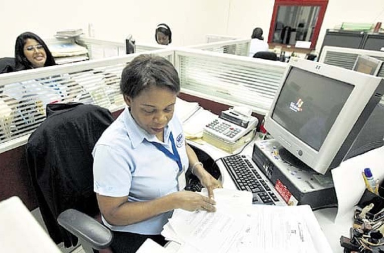 Explican procedimiento para destituir funcionarios con fueros | Critica