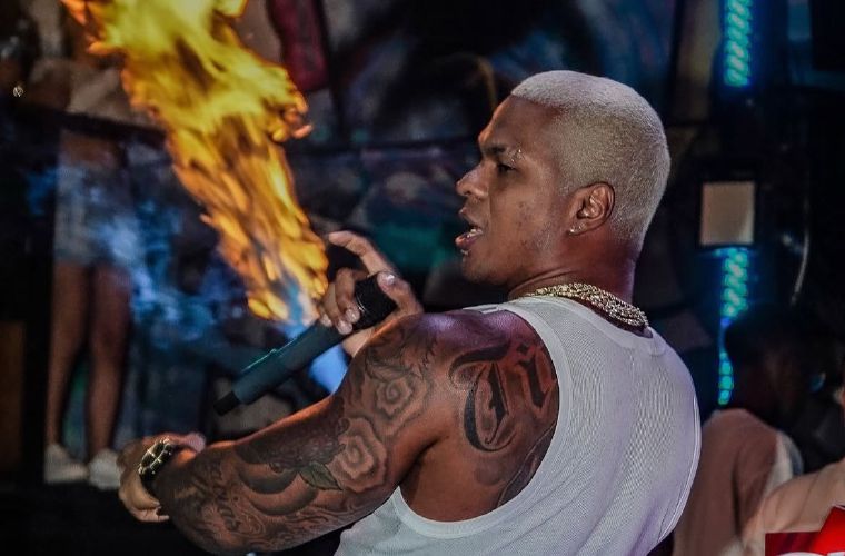 'Chamaco’ 'cae como muñeco’ tras tomar "agua de plomo" | Critica