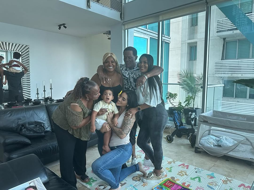 A un mes de la muerte de Chamaco, familia conoce a su hijo | Critica