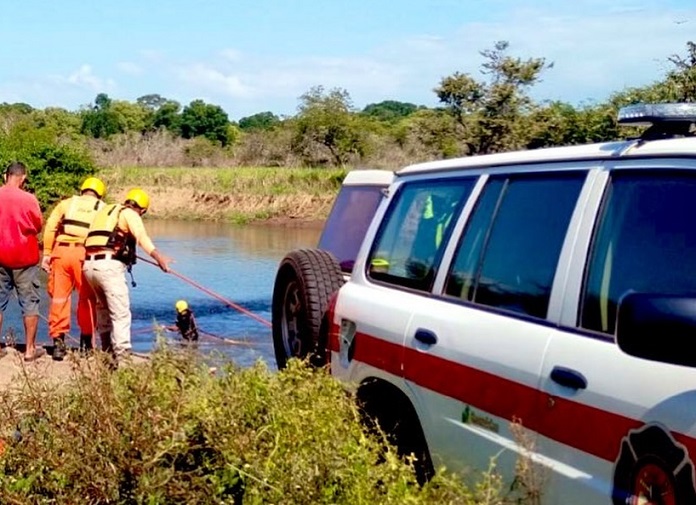 Clavado mortal: Hombre muere al golpearse la cabeza en el río Sábalo ...