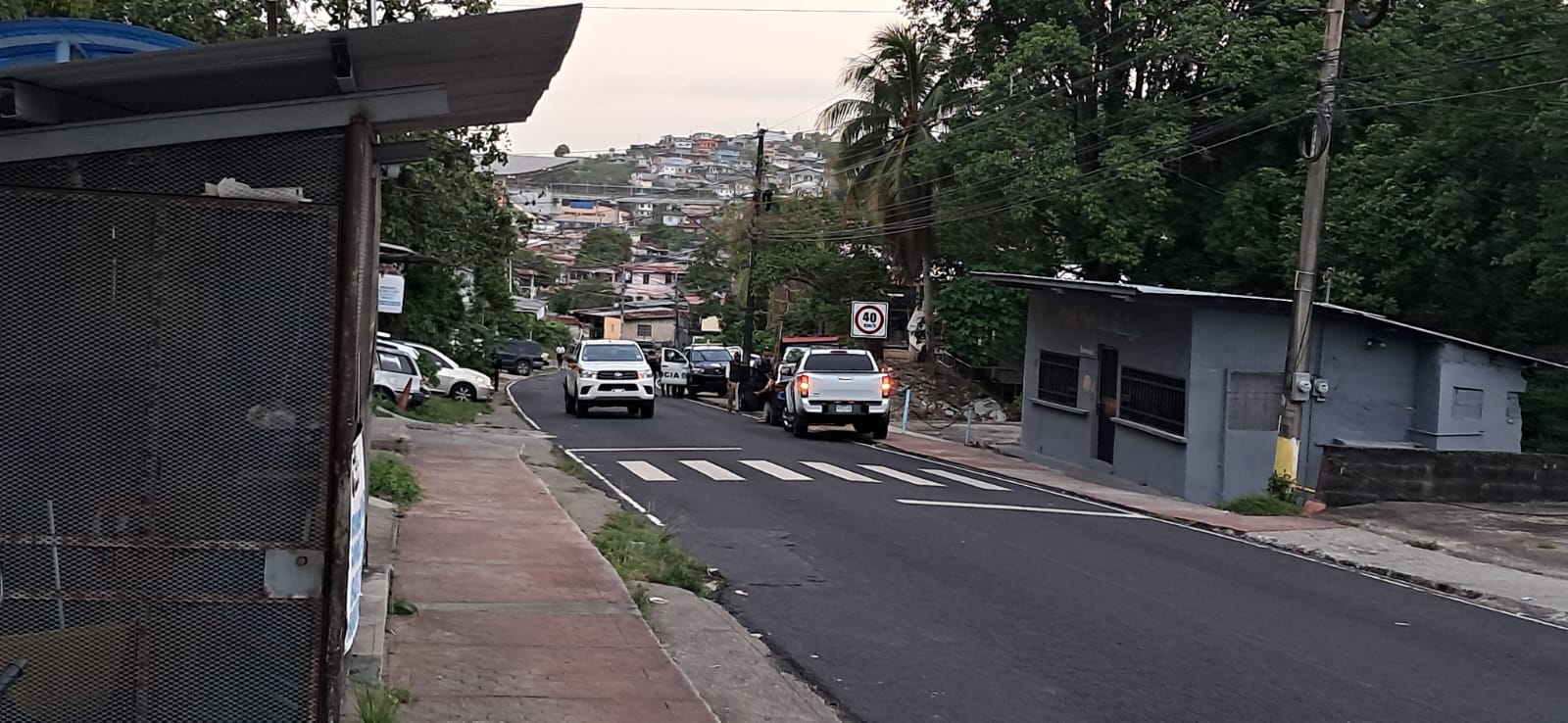 Asesinan hombre cerca de estación policial de 'El Martillo' | Critica