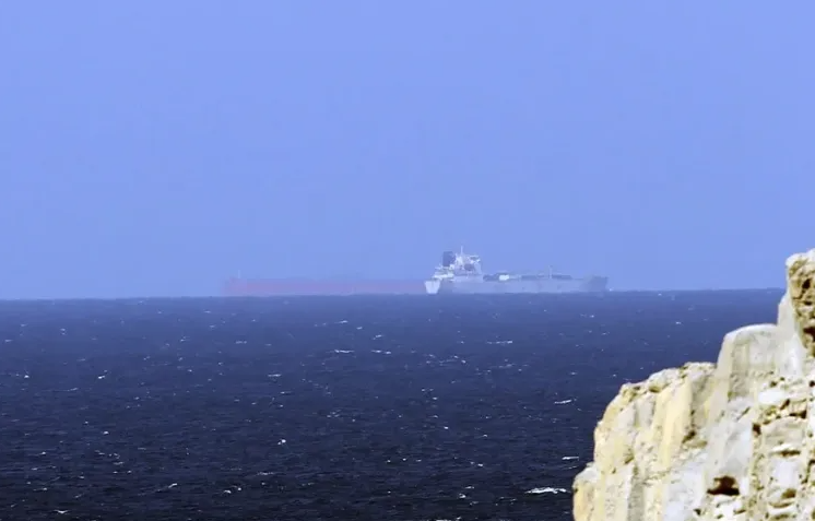 EE.UU. interceptó otro buque en estrecho de Ormuz | Critica