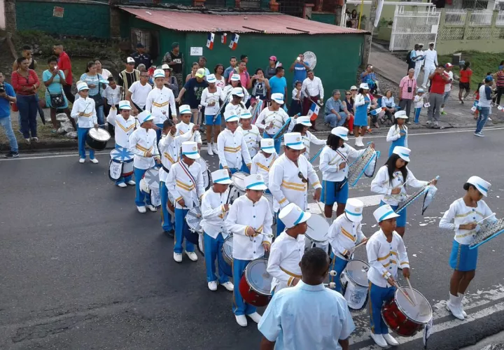 Honores a la Patria en San Miguelito | Critica