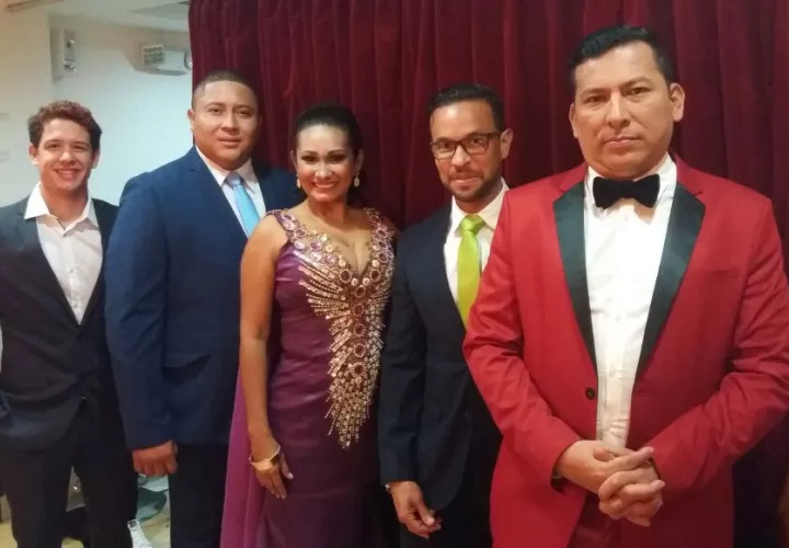 Vicky es la nueva “Miss Periodista de Panamá" | Critica