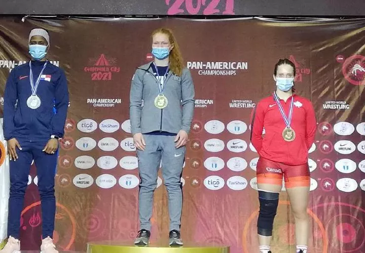 Panameña Ashley Zárate logra plata en Panamericano de Lucha | Critica